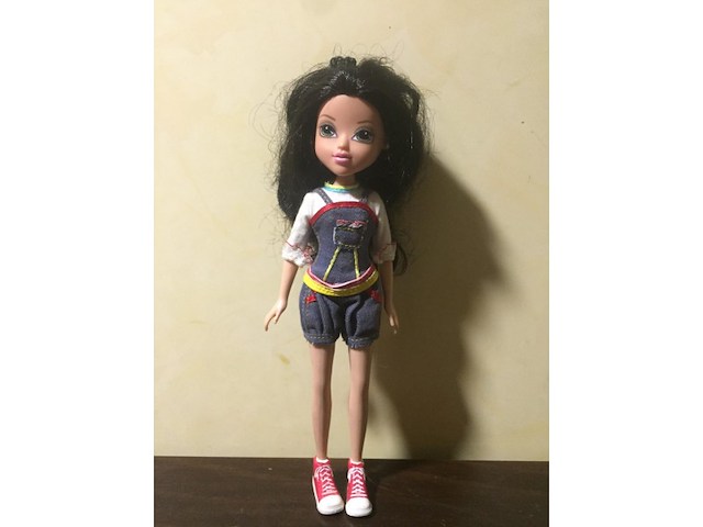 Moxie lutka