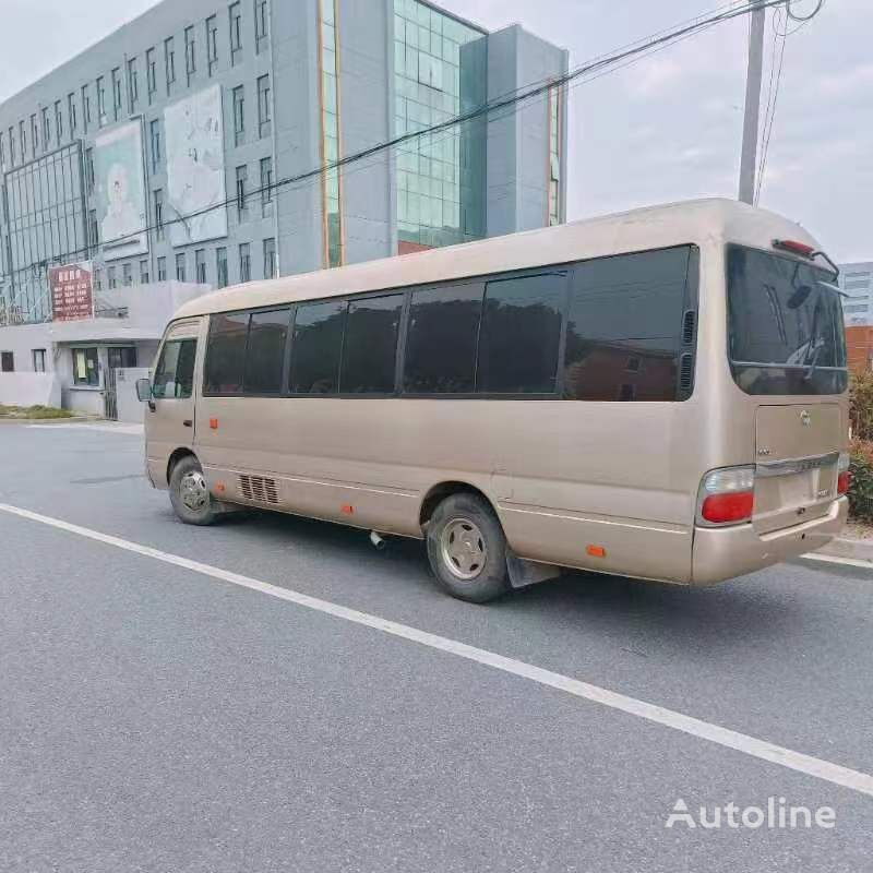 Toyota Coaster prigradski autobus