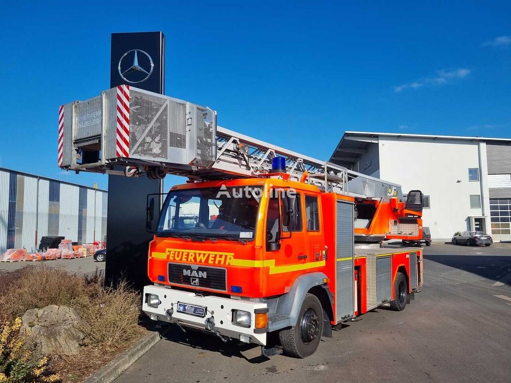 MAN 15.284LC Metz DLK 23-12 Feuerwehr Drehleiter automehaničke lestve