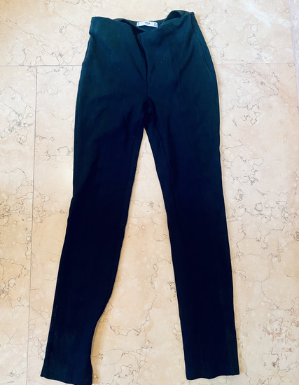 Mango crne pantalone size XS