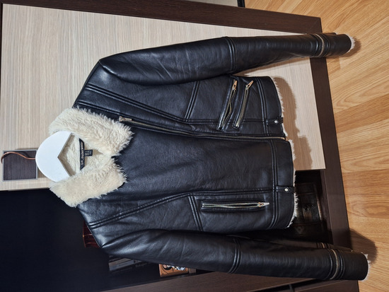Zara model jaknica