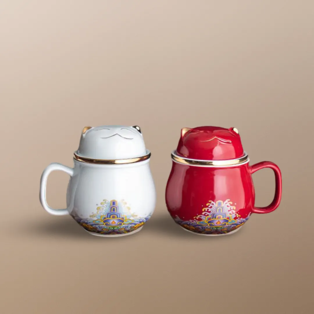 “Lucky Kitten” Porcelain Tea Mug with Infuser