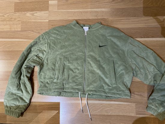 Nike jaknica