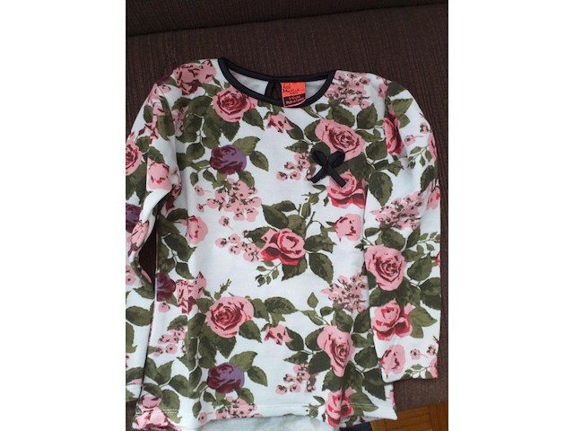 Bluza sa cvetovima