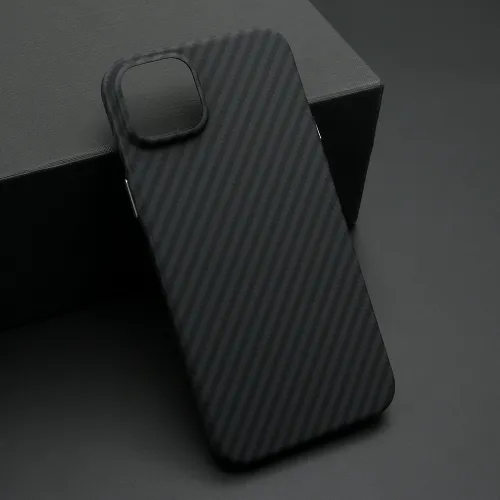 Futrola - maska CARBON STRIPES za iPhone 15 Plus (6.7) crna (MS)