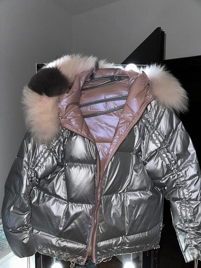 Zimska jakna sa dva lica i pravim krznom 8.500