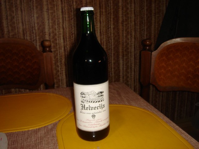 Helvecija flaša vino,  vršački vinogradi iz kolekcije