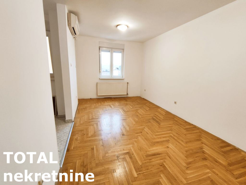 Stan,NOVI SAD,TELEP 32.00m2,66950€ , ID: 1097393