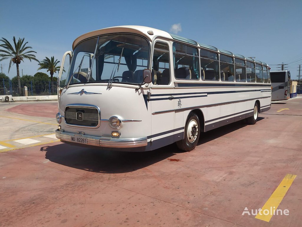 Setra S14 turistički autobus