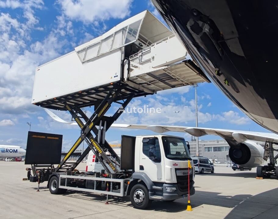 DAF aerodromski ketering kamion