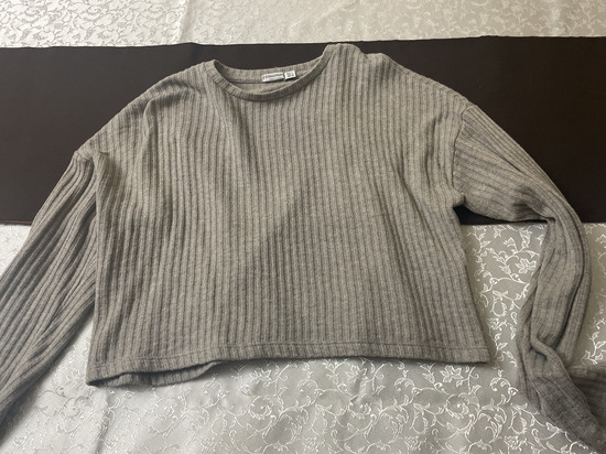 Stradivarius krop top dzemper