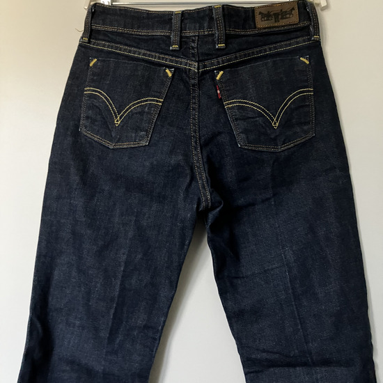 Levis 627