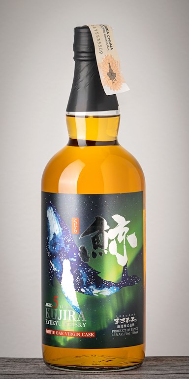 Kujira Ryukyu 5 y whisky