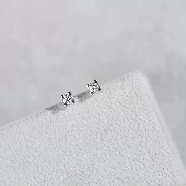 Dijamantske minđuše 0.1 ct, 1109