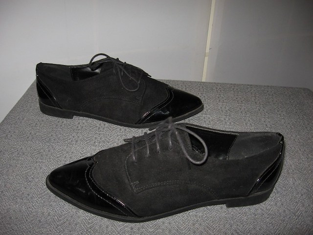 Cipele  crne `BeoShoes ` br.39