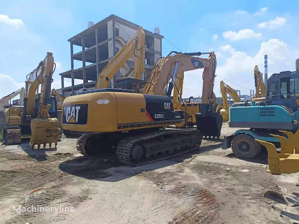 Caterpillar 325CL bager guseničar