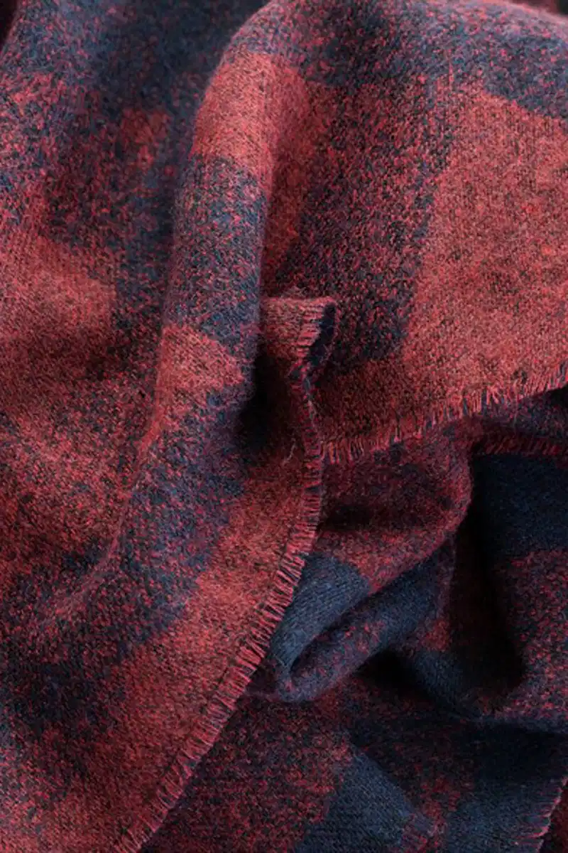 Sa Šarom Mornarsko Plava Šal