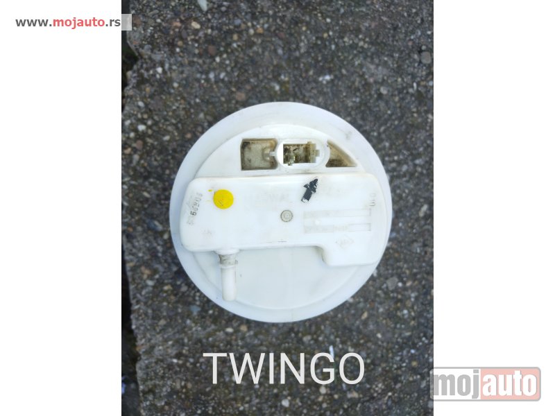 Twingo benzinska pumpa