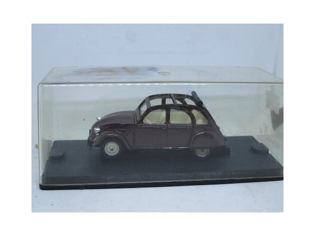 1:43 verem citroen 2CV