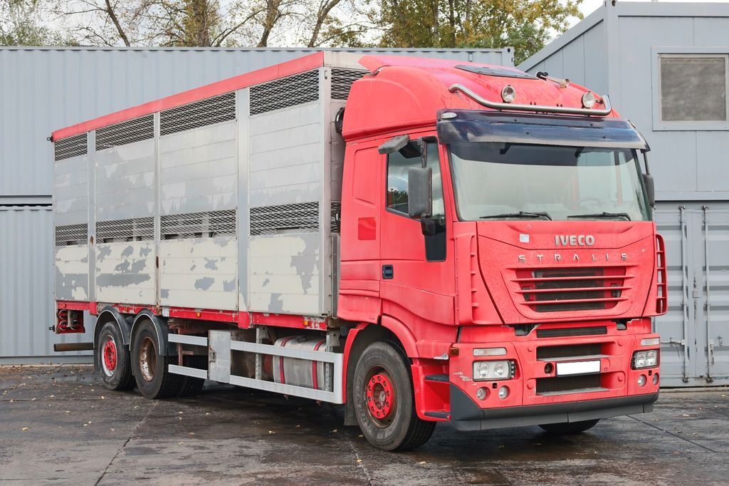 IVECO STRALIS 260 BDF kamion za prevoz stoke