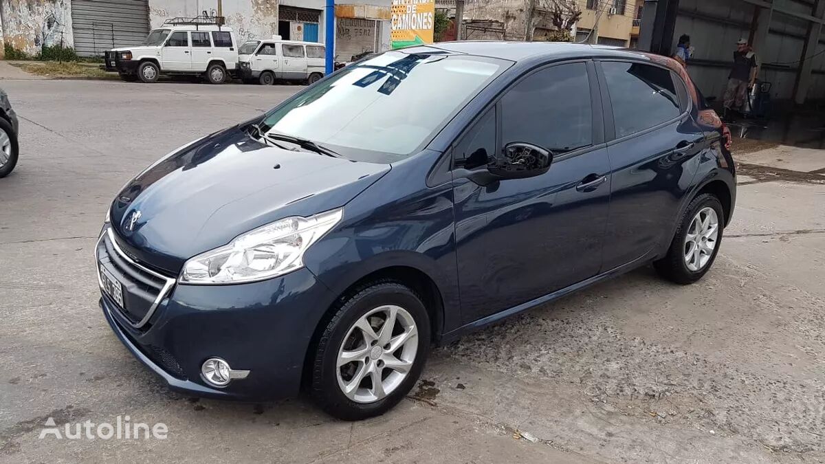 Peugeot 208 1.5 hečbek