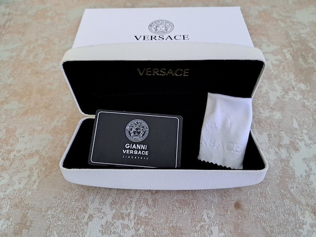 Versace Futrola sa Kutijom i Krpicom Nova