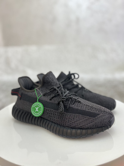 Yeezy boost 350 V2 Static Black (Reflective)