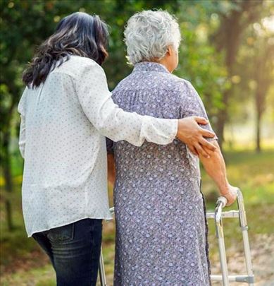 Doživotno izdržavanje - briga i nega starije osobe