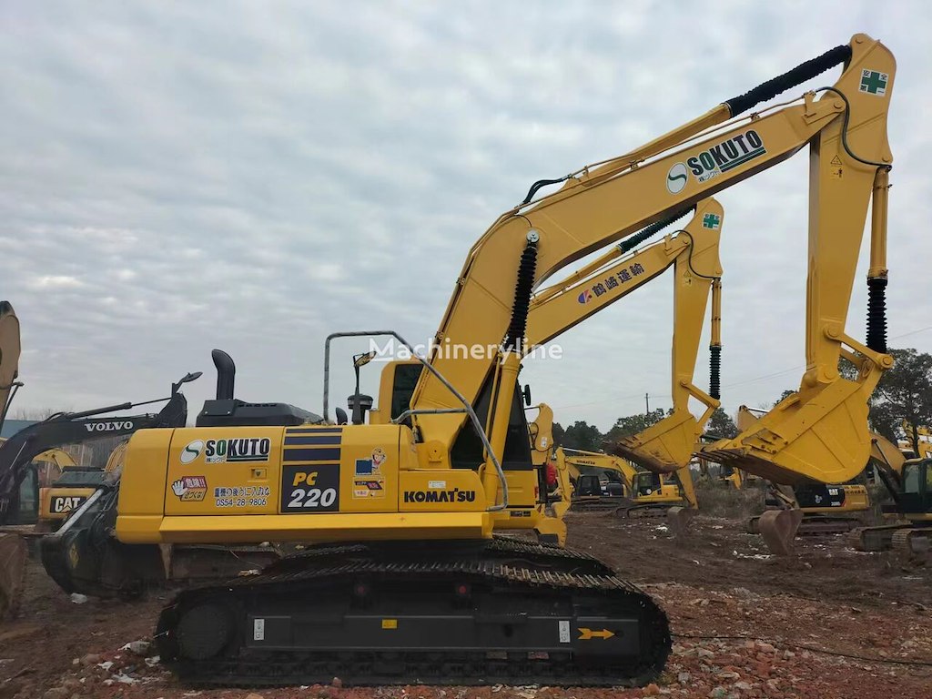 Komatsu PC220-8 bager guseničar