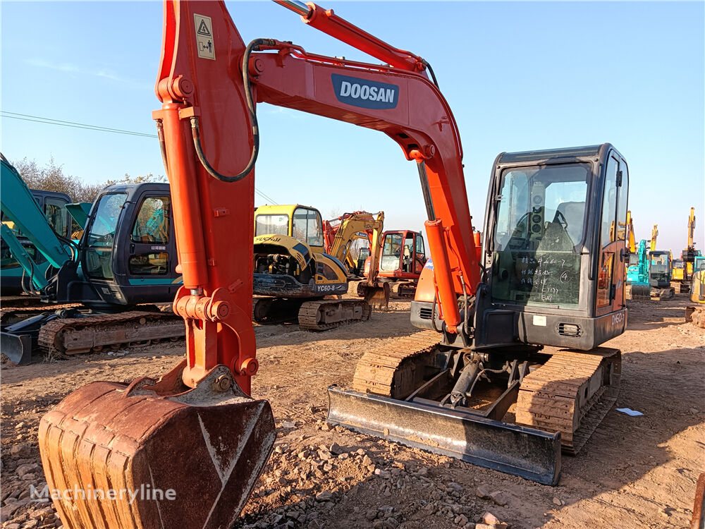 Doosan DH60-7 mini bager