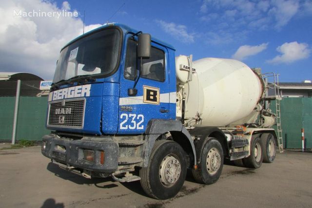 Liebherr na šasiji MAN 32.343 kamion s mešalicom za beton