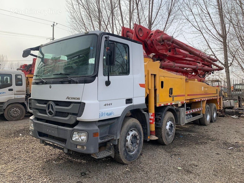 Putzmeister M46 na šasiji Mercedes-Benz pumpa za beton