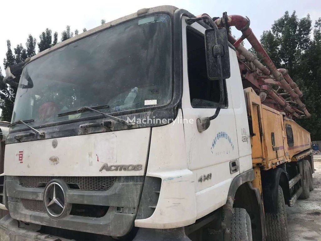 Putzmeister M53 M56 na šasiji Mercedes-Benz pumpa za beton