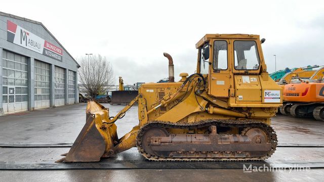 Komatsu D57S-1 utovarivač guseničar