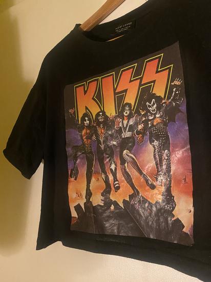 KISS crop top