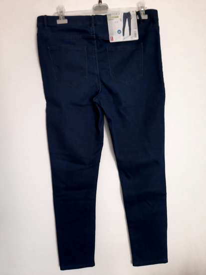 Pantalone zimske Esmara 46 Novo