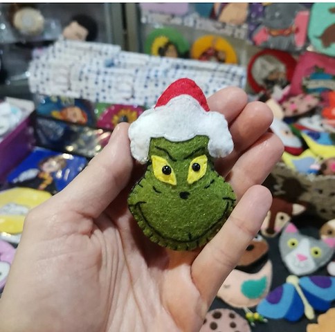 Grinch broš