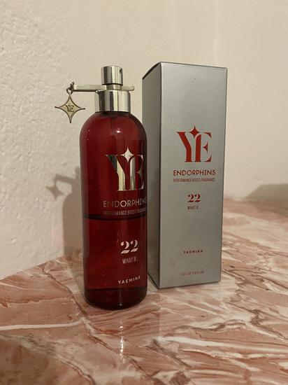 Yaemina parfem 22