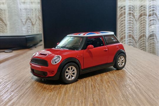 Metalni model automobila Mini