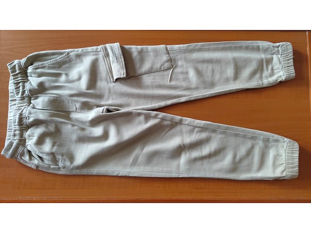 134- Zara pantalone mekane
