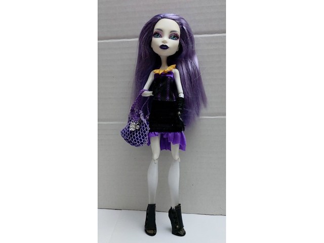 BARBIE MONSTER  HIGH -MATTEL 1/2