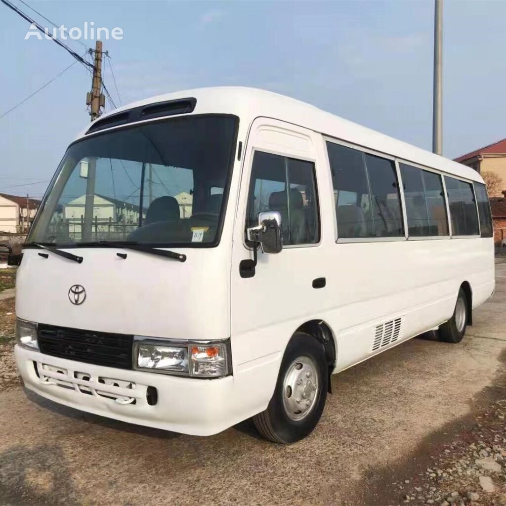 Toyota Coaster prigradski autobus