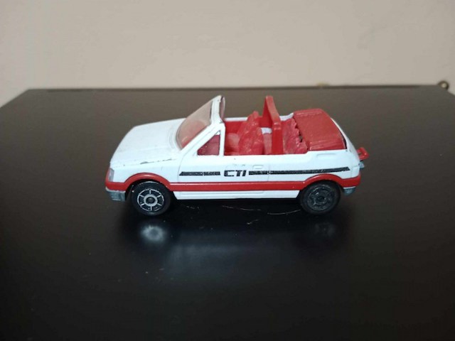 PEUGEOT 205 GTI- CABRIO MAJORETTE