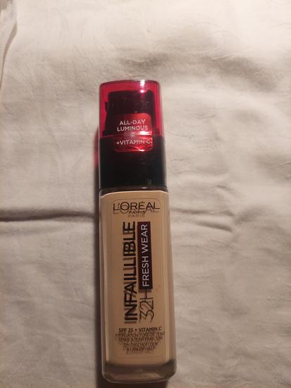 L'oreal INFAILLIBLE puder