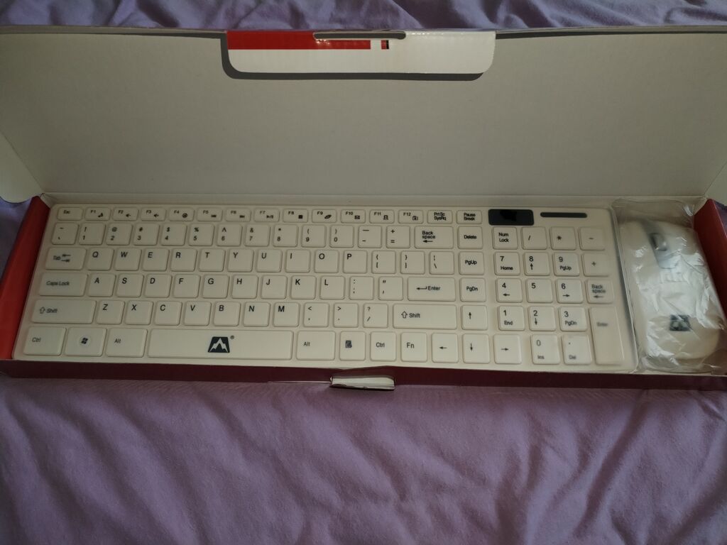 Nova bezicna tastatura i mis