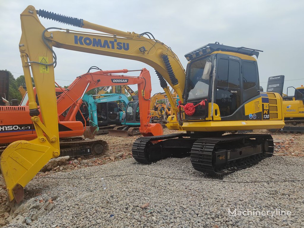 Komatsu PC130 bager guseničar