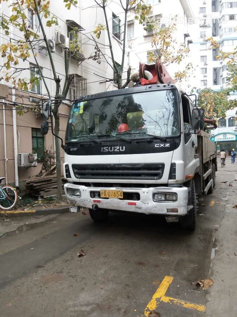 Putzmeister na šasiji Isuzu CXZ pumpa za beton