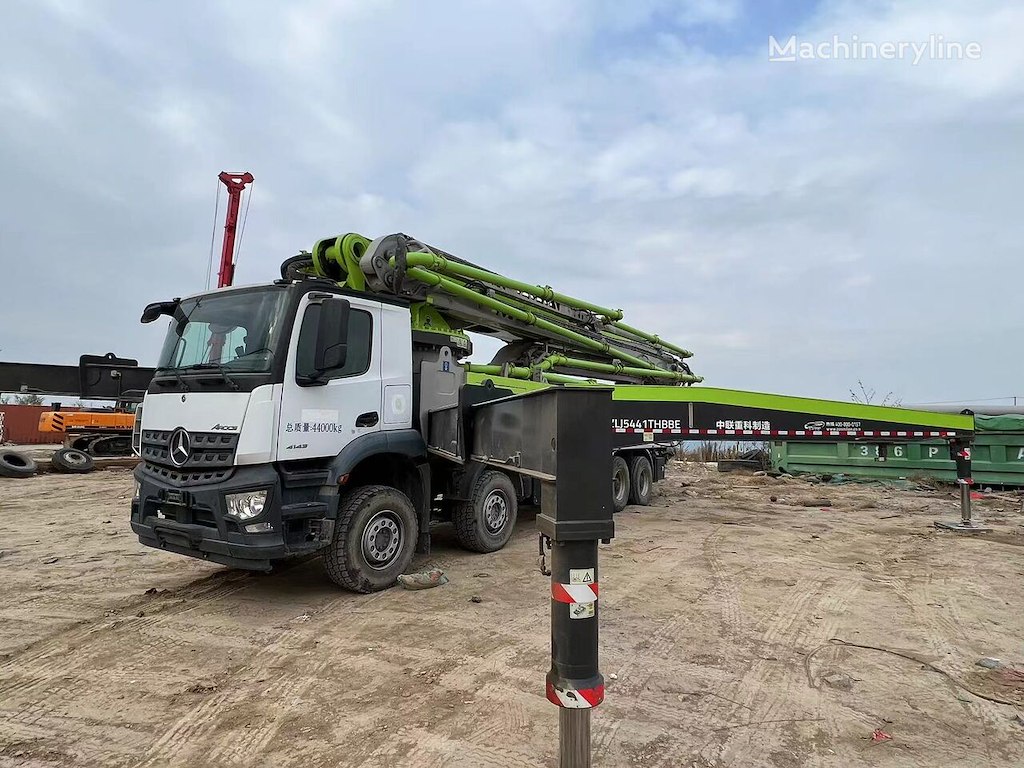 Zoomlion 56M na šasiji Mercedes-Benz pumpa za beton