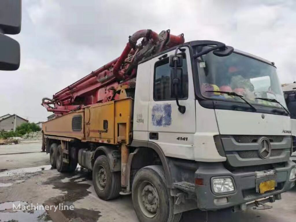 Putzmeister M56 na šasiji Mercedes-Benz Actros 4141 pumpa za beton