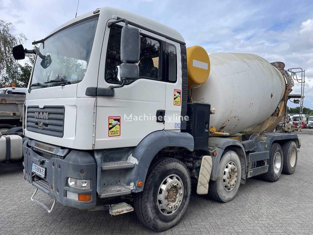 MAN TGA 32.360 kamion s mešalicom za beton